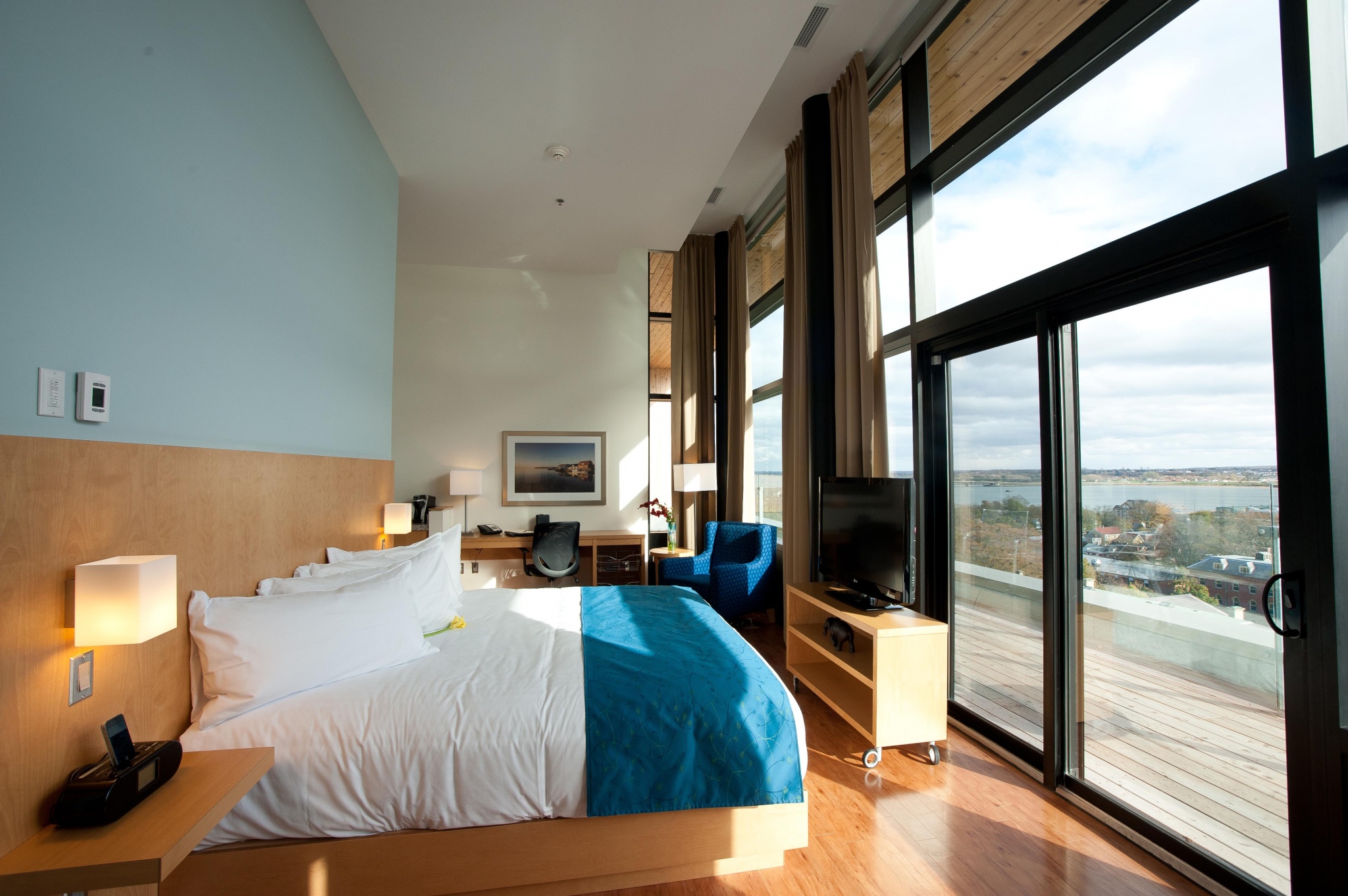 Hotel in Downtown Charlottetown PEI | The Holman Grand Hotel